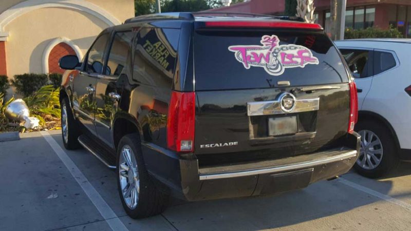 Tow Life Clothing & Accessories